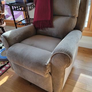 Adele power rocker recliner store