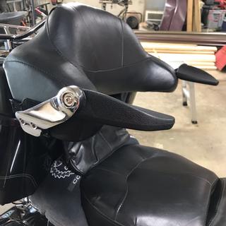 Harley Touring Arm Rest Kuryakyn Stealth Passenger Armrests For Harley