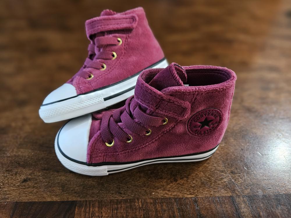 Purple velcro converse store